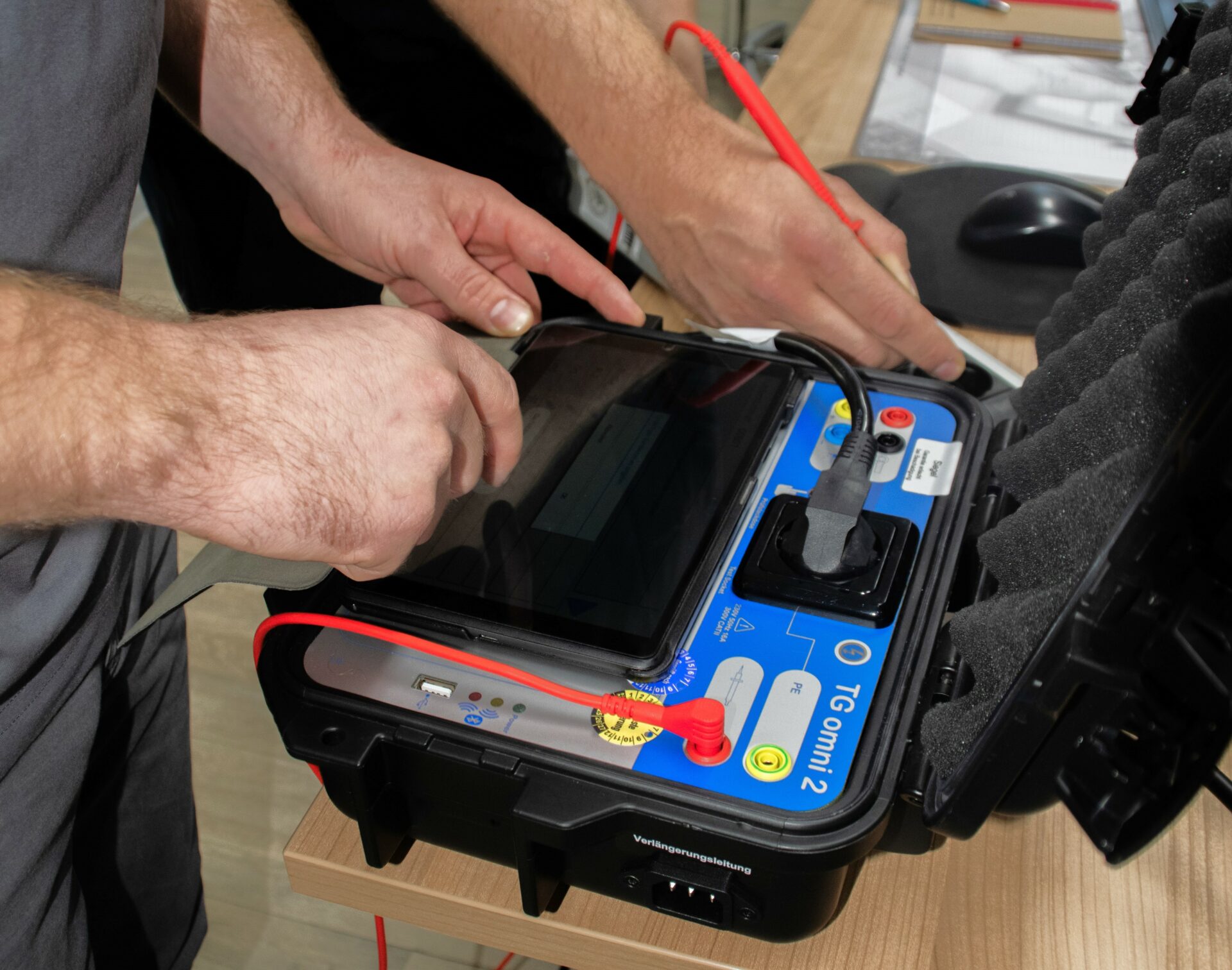 Alles, was Sie über die Wiederholungsprüfung nach DIN VDE 0105 wissen ...